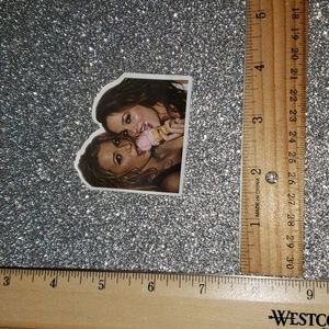 Warner Bros. | Design | Gossip Girl Waterproof Sticker Tv Show | Poshmark